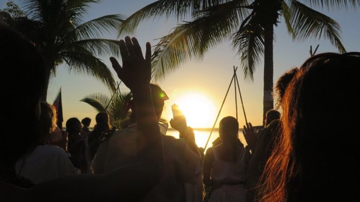 8 ways you can help build hope in 2018 – The Esperanza Project